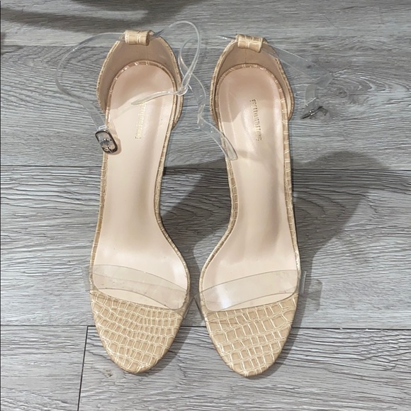 PrettyLittleThing | Shoes | Pretty Little Thing Nude Sandal | Poshmark